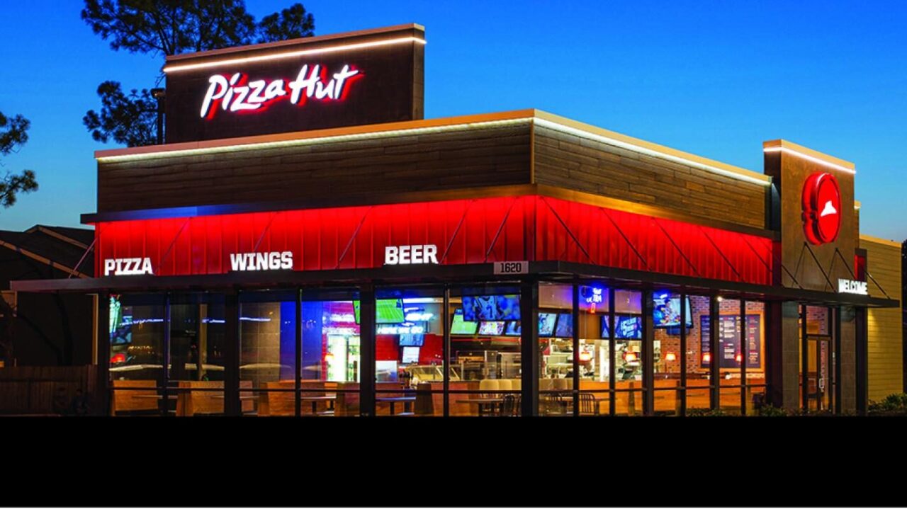 Pizza Hut Wants To Conquer Dominos With New Late Night Hours